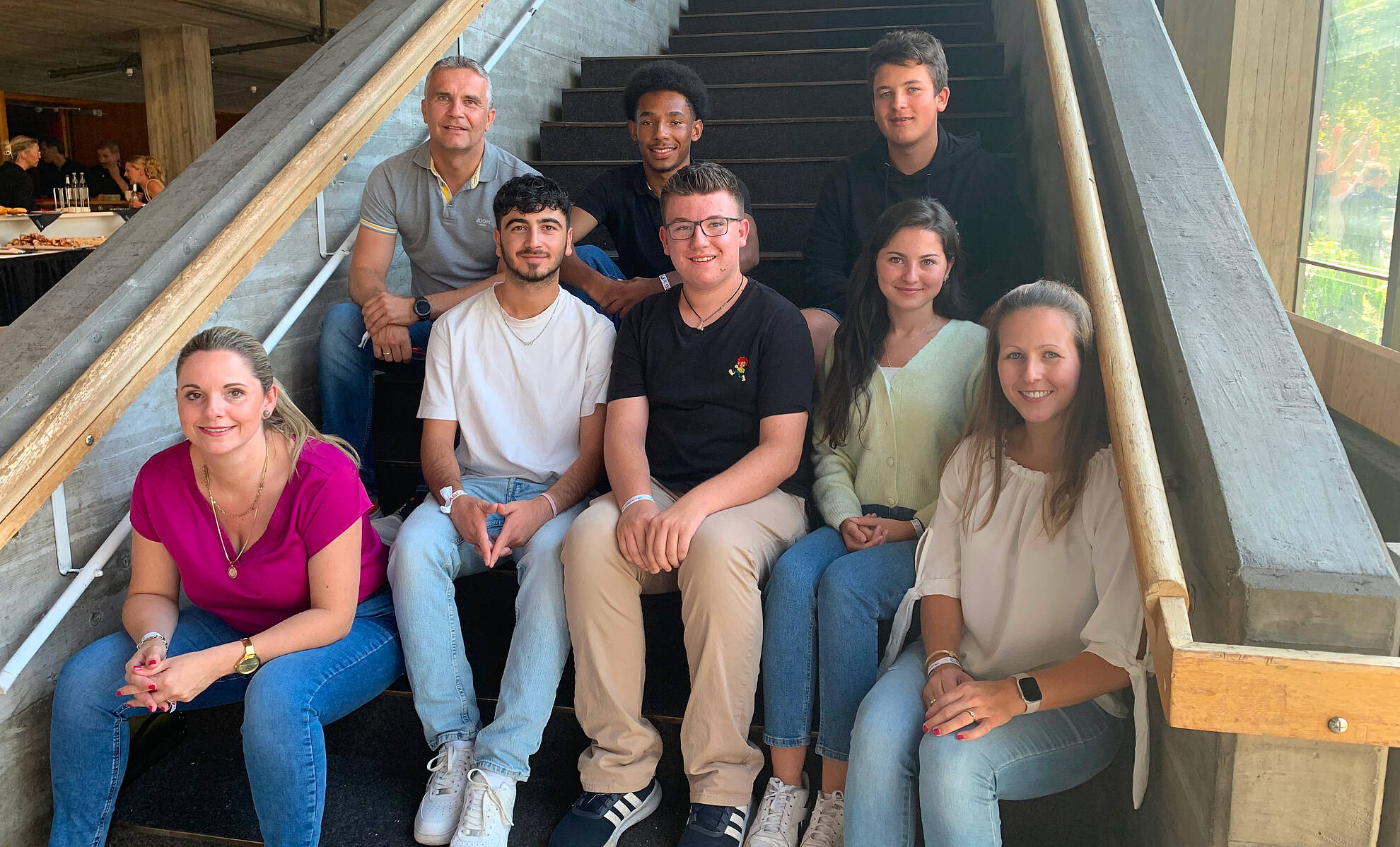 Bank-Azubis feiern Ausbildungsbeginn in Ingolstadt - Profil Magazin