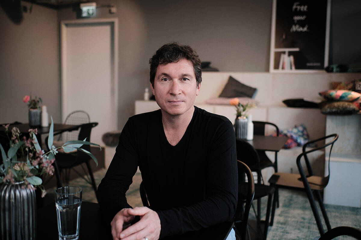 Der Gang vor die Tür hilft ungemein - Profil Magazin