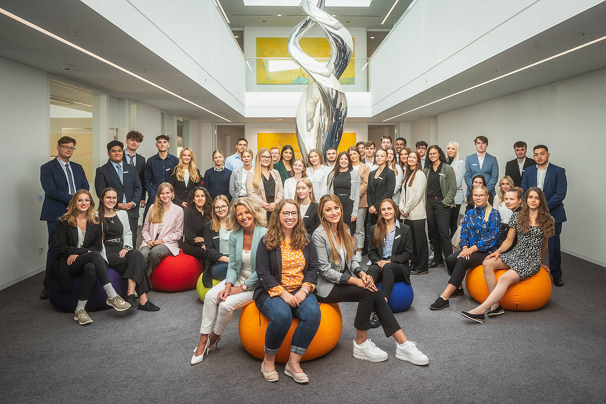 Wie die meine Volksbank Raiffeisenbank ihre Azubis fördert - Profil Magazin